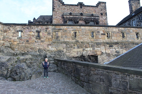 What Not to Miss at Edinburgh Castle – myviewfromabroad